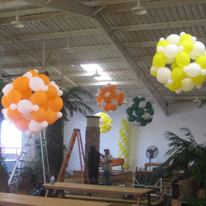 Dallas Balloons - Arches - Columns - - Home of Balloon City