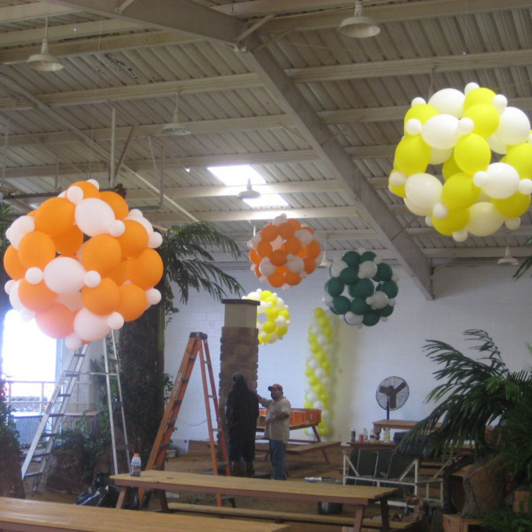 Dallas Balloons - Arches - Columns - - Home of Balloon City